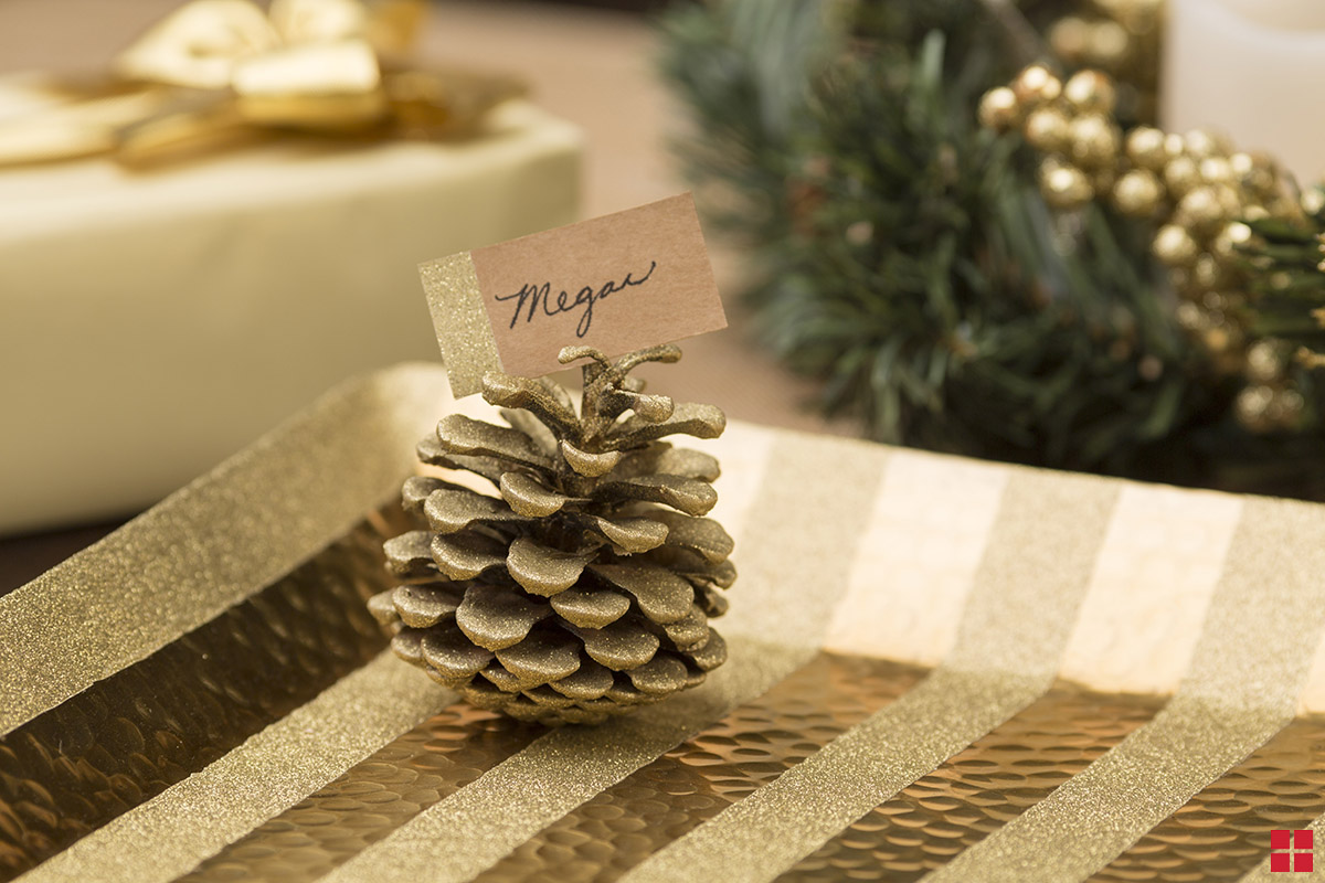 Pine Cone Glitter Name Tags Project